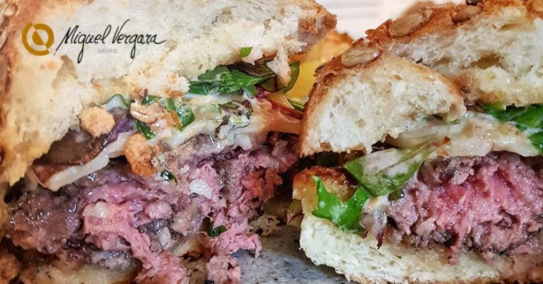 La receta de la hamburguesa perfecta - Grupo Miguel Vergara