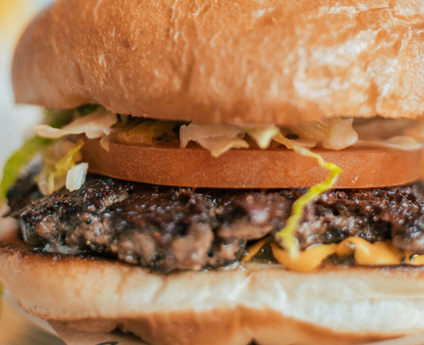 Hamburguesa Smash: qué es y cómo prepararla - Blog Miguel Vergara