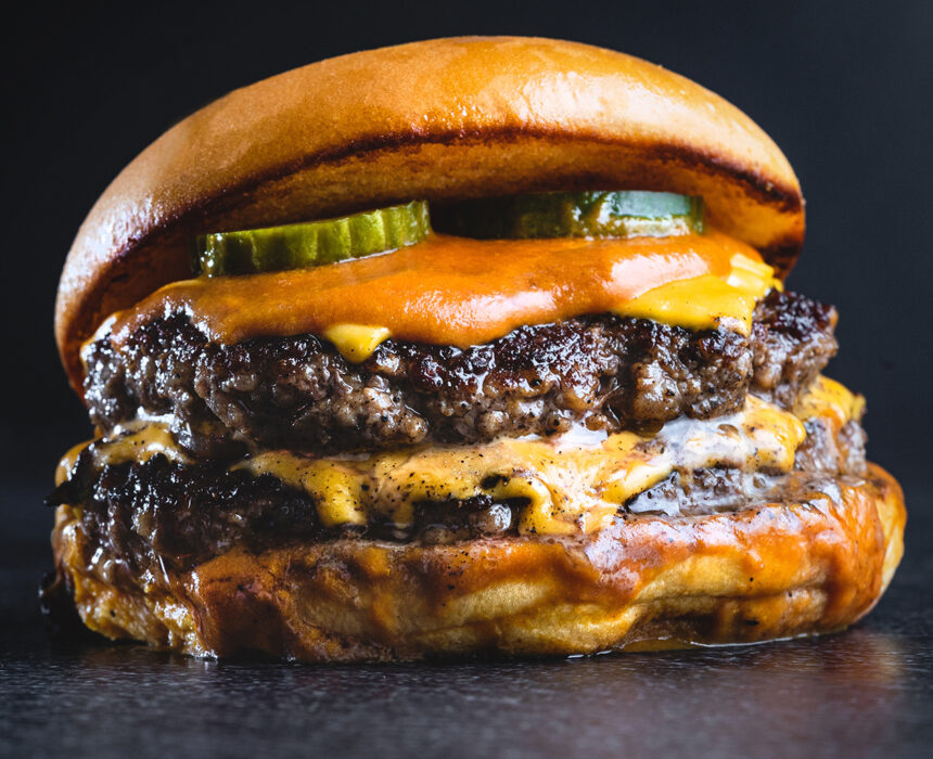 Hamburguesa Smash: qué es y cómo prepararla - Blog Miguel Vergara