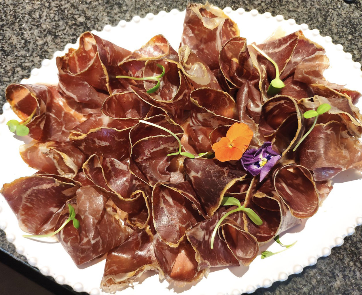 Cecina de vaca Angus: qué es y por qué tiene un intenso sabor